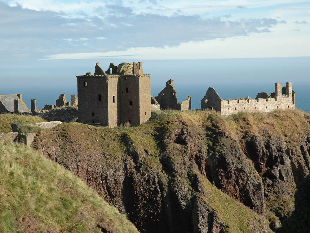 Dunnottar Castle: Tickets, History & Visitor Guide 2026 — Castles & Palaces